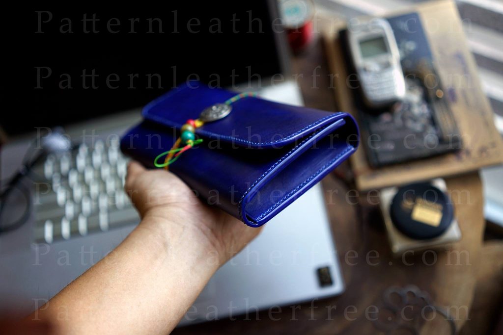 Leather Pattern Long Wallet - Download PDF