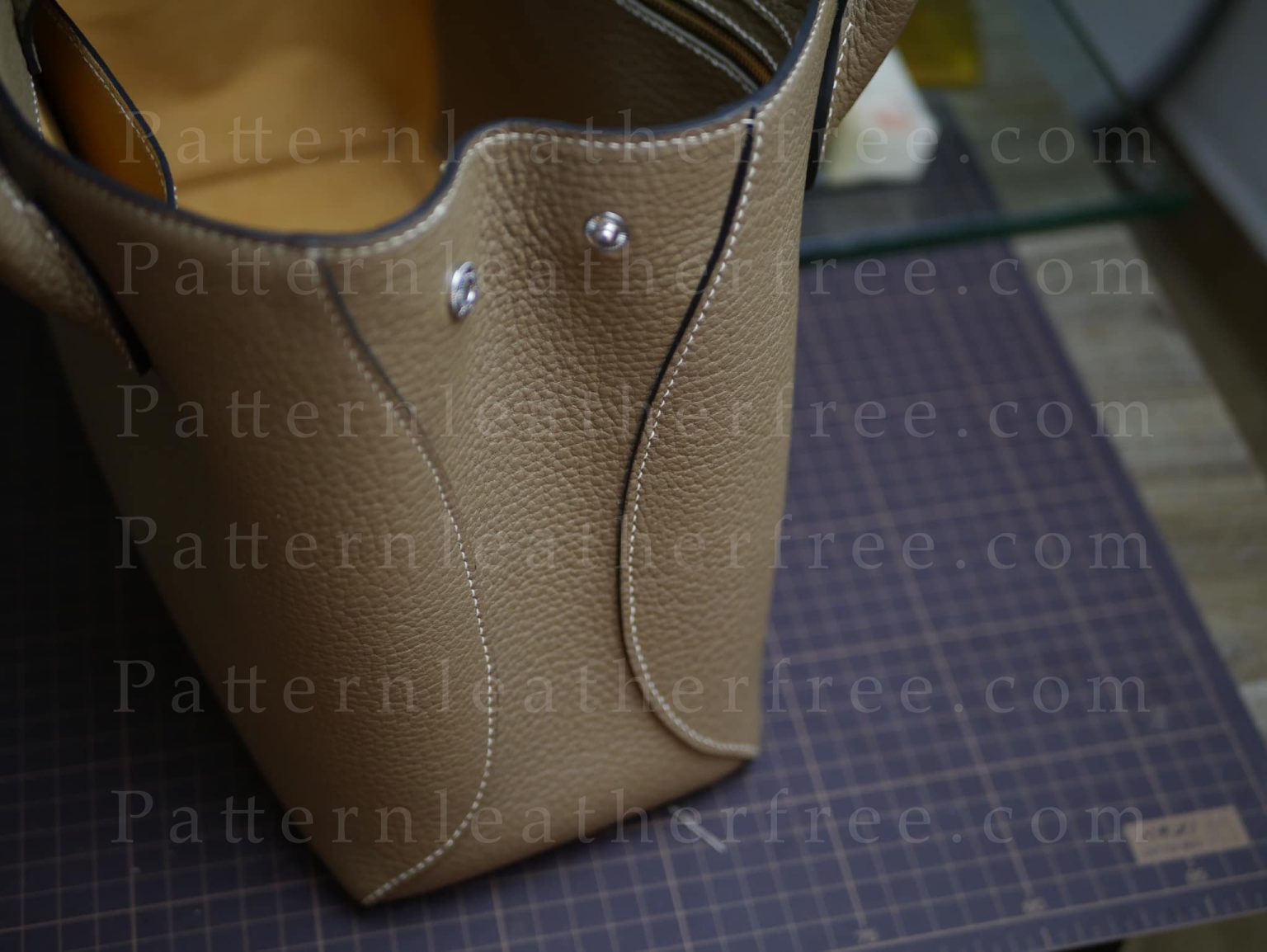 Leather Pattern Bag - Download PDF